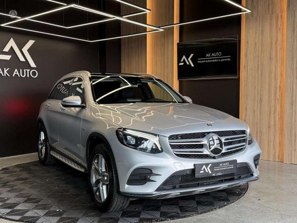 Mercedes-Benz GLC 350 2016 Kauņa vietnē Pelēks Mercedes-Benz GLC 350 2016 Kauņa, ar dzinēja tilpumu 1.99 L un nobraukumu 161 tūkst. km par 21990 €, foto 4 vietnē AUTOMOTO.COM.LV