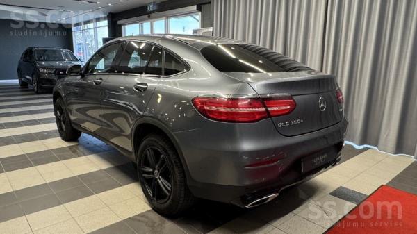 Grey Mercedes-Benz GLC 350 2017 in Riga, with an engine capacity of 2.00 L and mileage of 161 thousand km for 21990 €, photo 7 on AUTOMOTO.COM.LV