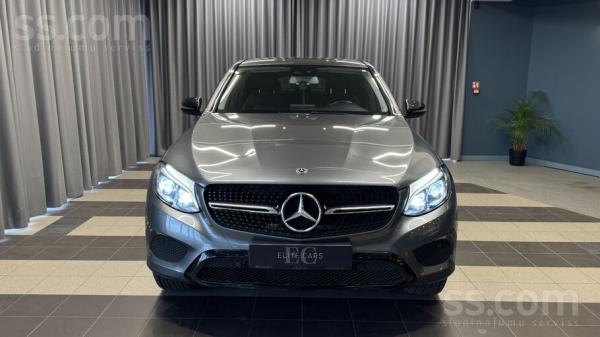 Grey Mercedes-Benz GLC 350 2017 in Riga, with an engine capacity of 2.00 L and mileage of 161 thousand km for 21990 €, photo 8 on AUTOMOTO.COM.LV