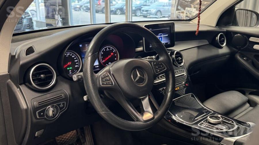 Pelēks Mercedes-Benz GLC 350 2017 Rīga, ar dzinēja tilpumu 2.00 L un nobraukumu 161 tūkst. km par 21990 €, foto 20 vietnē AUTOMOTO.COM.LV