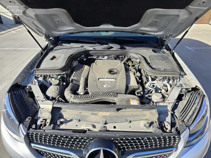 Grey Mercedes-Benz GLC 350 2017 in Vilnius, with an engine capacity of 2.00 L and mileage of 232 thousand km for 18500 €, photo 14 on AUTOMOTO.COM.LV