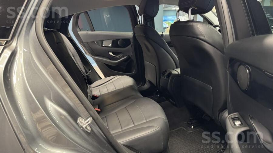 Pelēks Mercedes-Benz GLC 350 2017 Rīga, ar dzinēja tilpumu 2.00 L un nobraukumu 161 tūkst. km par 21990 €, foto 13 vietnē AUTOMOTO.COM.LV