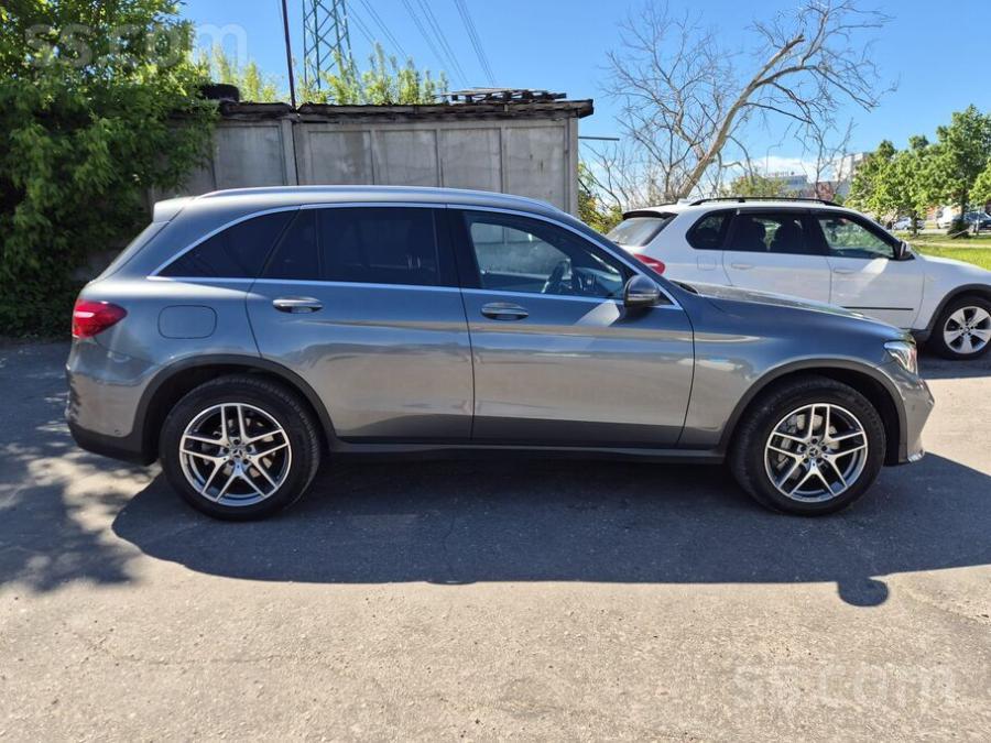 Pelēks Mercedes-Benz GLC 350 2017 Rīga, ar dzinēja tilpumu 2.00 L un nobraukumu 196 tūkst. km par 18990 €, foto 6 vietnē AUTOMOTO.COM.LV