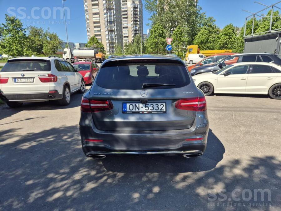 Pelēks Mercedes-Benz GLC 350 2017 Rīga, ar dzinēja tilpumu 2.00 L un nobraukumu 196 tūkst. km par 18990 €, foto 8 vietnē AUTOMOTO.COM.LV