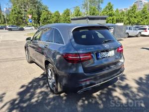 Pelēks Mercedes-Benz GLC 350 2017 Rīga, ar dzinēja tilpumu 2.00 L un nobraukumu 196 tūkst. km par 18990 €, foto 9 vietnē AUTOMOTO.COM.LV