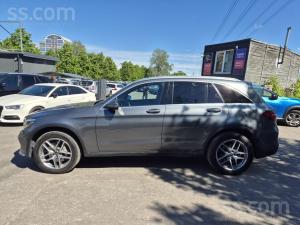 Pelēks Mercedes-Benz GLC 350 2017 Rīga, ar dzinēja tilpumu 2.00 L un nobraukumu 196 tūkst. km par 18990 €, foto 10 vietnē AUTOMOTO.COM.LV