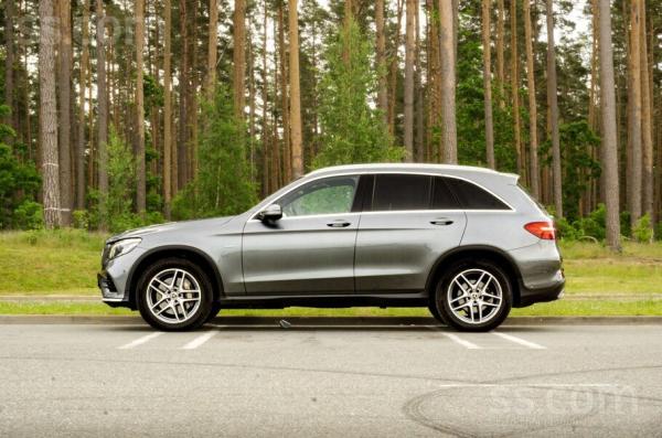 Grey Mercedes-Benz GLC 350 2017 in Riga, with an engine capacity of 2.00 L and mileage of 196 thousand km for 18990 €, photo 5 on AUTOMOTO.COM.LV