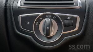 Pelēks Mercedes-Benz GLC 350 2017 Rīga, ar dzinēja tilpumu 2.00 L un nobraukumu 196 tūkst. km par 18990 €, foto 24 vietnē AUTOMOTO.COM.LV