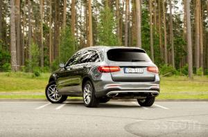 Grey Mercedes-Benz GLC 350 2017 in Riga, with an engine capacity of 2.00 L and mileage of 196 thousand km for 18990 €, photo 8 on AUTOMOTO.COM.LV