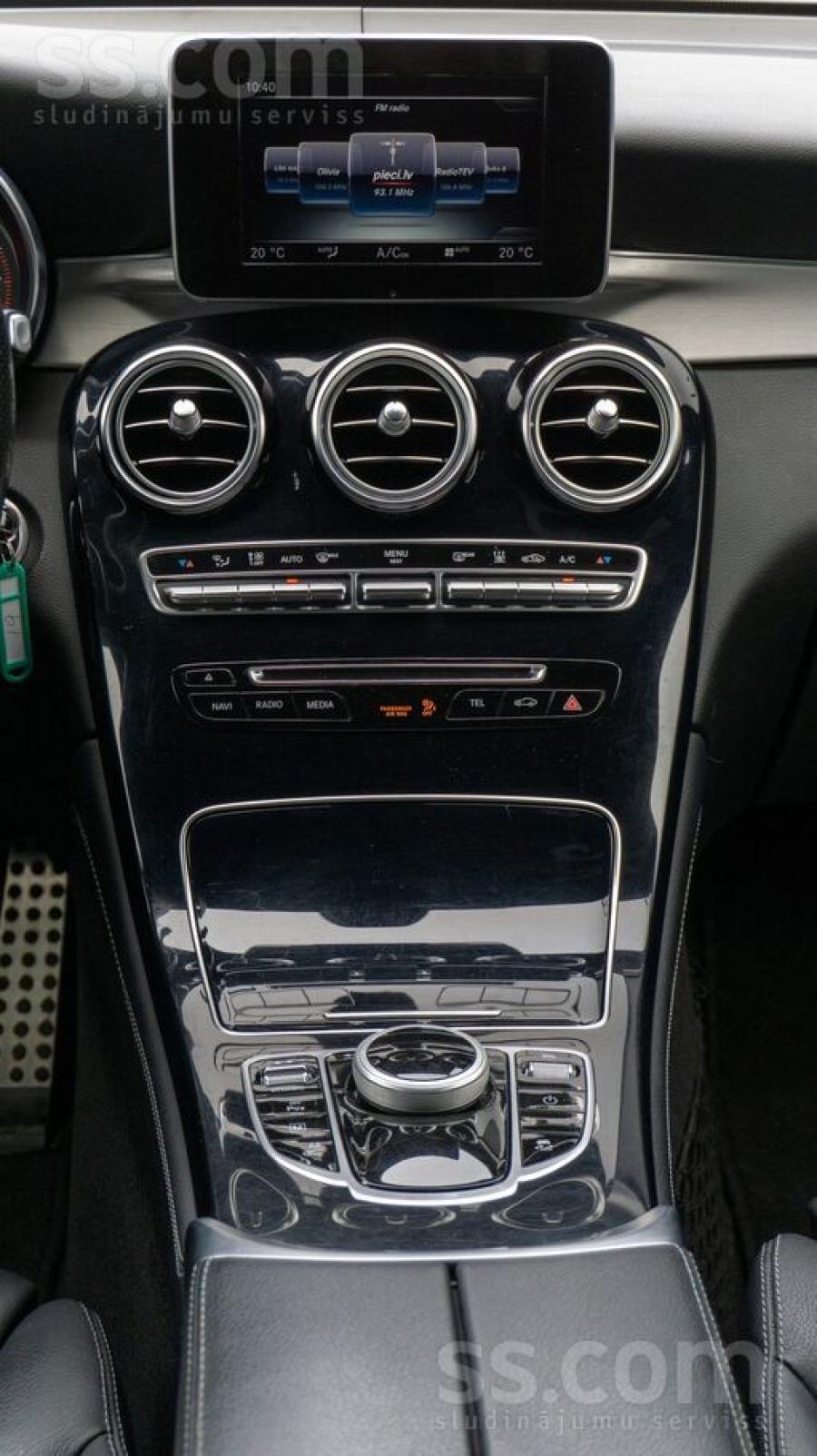 Grey Mercedes-Benz GLC 350 2017 in Riga, with an engine capacity of 2.00 L and mileage of 196 thousand km for 18990 €, photo 13 on AUTOMOTO.COM.LV