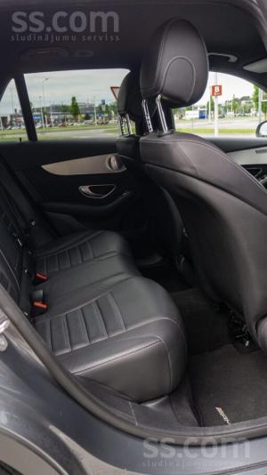 Grey Mercedes-Benz GLC 350 2017 in Riga, with an engine capacity of 2.00 L and mileage of 196 thousand km for 18990 €, photo 27 on AUTOMOTO.COM.LV