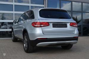 Pelēks Mercedes-Benz GLC 350 2017 Viļņa, ar dzinēja tilpumu 1.99 L un nobraukumu 232 tūkst. km par 16000 €, foto 8 vietnē AUTOMOTO.COM.LV