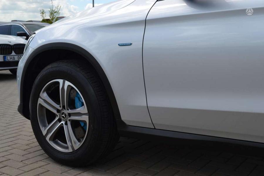 Pelēks Mercedes-Benz GLC 350 2017 Viļņa, ar dzinēja tilpumu 1.99 L un nobraukumu 232 tūkst. km par 16000 €, foto 11 vietnē AUTOMOTO.COM.LV