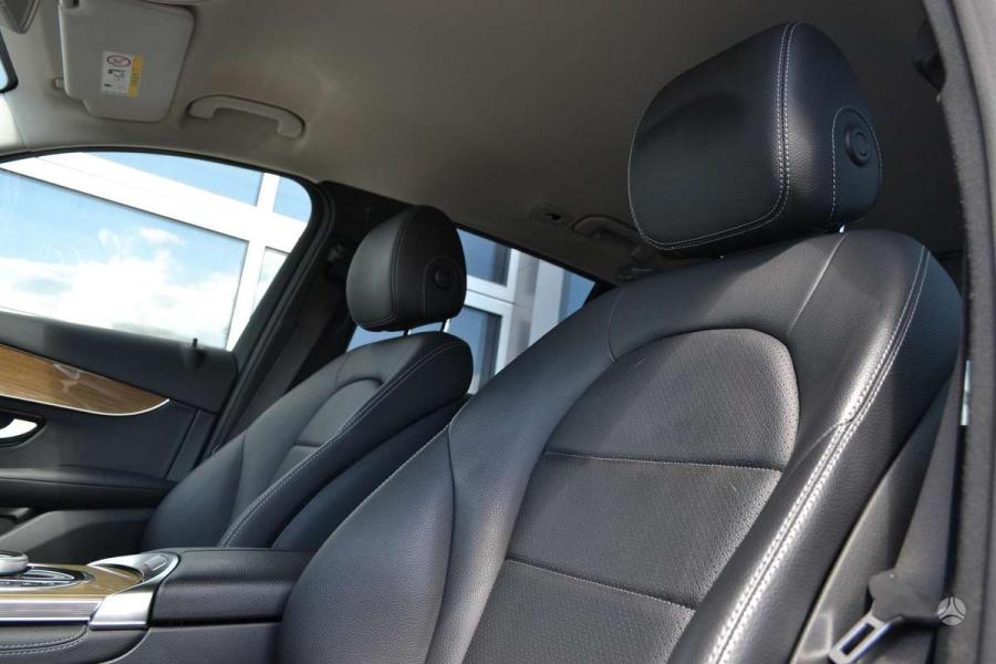 Pelēks Mercedes-Benz GLC 350 2017 Viļņa, ar dzinēja tilpumu 1.99 L un nobraukumu 232 tūkst. km par 16000 €, foto 20 vietnē AUTOMOTO.COM.LV