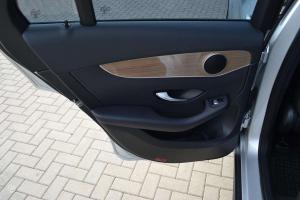Pelēks Mercedes-Benz GLC 350 2017 Viļņa, ar dzinēja tilpumu 1.99 L un nobraukumu 232 tūkst. km par 16000 €, foto 21 vietnē AUTOMOTO.COM.LV