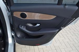 Pelēks Mercedes-Benz GLC 350 2017 Viļņa, ar dzinēja tilpumu 1.99 L un nobraukumu 232 tūkst. km par 16000 €, foto 25 vietnē AUTOMOTO.COM.LV