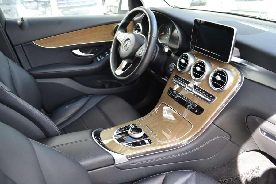 Pelēks Mercedes-Benz GLC 350 2017 Viļņa, ar dzinēja tilpumu 1.99 L un nobraukumu 232 tūkst. km par 16000 €, foto 31 vietnē AUTOMOTO.COM.LV