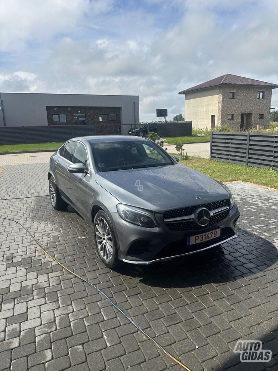Grey Mercedes-Benz GLC 350 2017 in Klaipeda, with an engine capacity of 3.00 L and mileage of 252 thousand km for 23900 €, photo 1 on AUTOMOTO.COM.LV