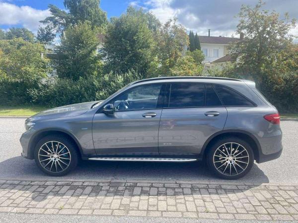 Grey Mercedes-Benz GLC 350 2017 in Vilnius, with an engine capacity of 1.99 L and mileage of 208 thousand km for 11300 €, photo 6 on AUTOMOTO.COM.LV