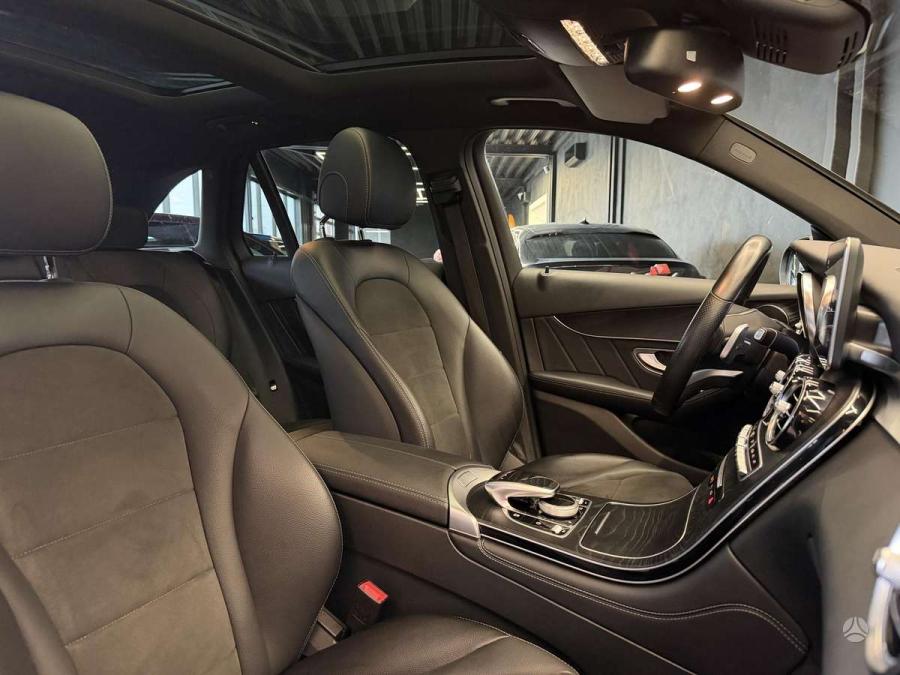 Grey Mercedes-Benz GLC 350 2017 in Kaunas, with an engine capacity of 1.99 L and mileage of 171 thousand km for 20490 €, photo 27 on AUTOMOTO.COM.LV