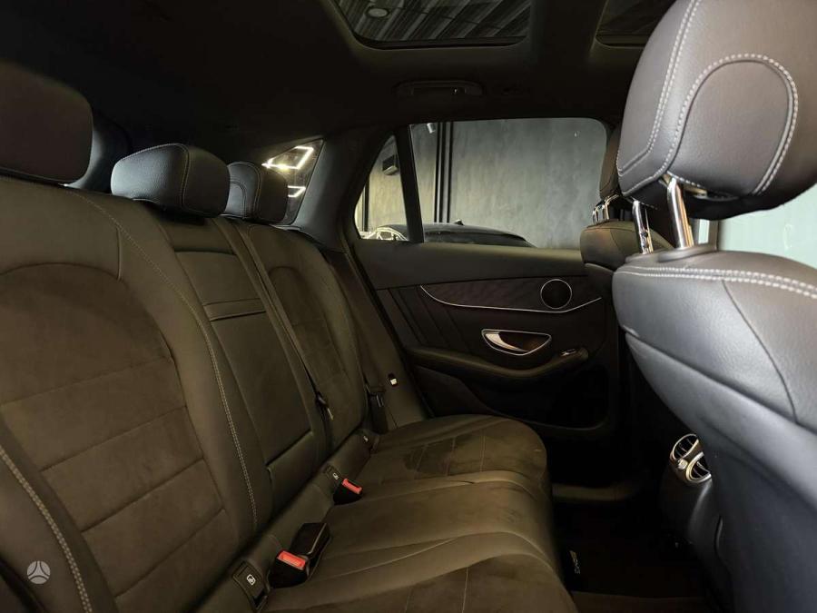 Grey Mercedes-Benz GLC 350 2017 in Kaunas, with an engine capacity of 1.99 L and mileage of 171 thousand km for 20490 €, photo 28 on AUTOMOTO.COM.LV