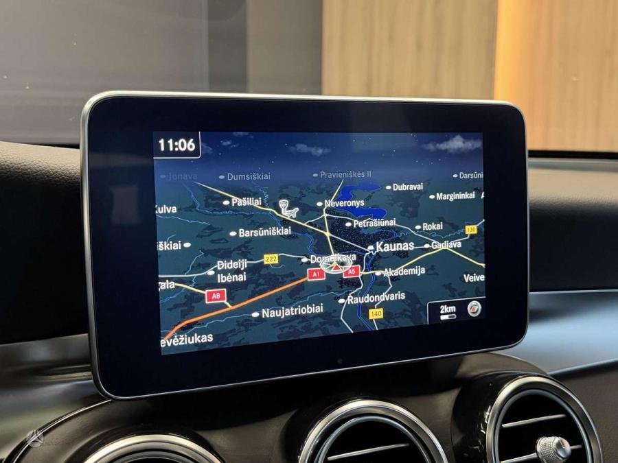 Grey Mercedes-Benz GLC 350 2017 in Kaunas, with an engine capacity of 1.99 L and mileage of 171 thousand km for 20490 €, photo 34 on AUTOMOTO.COM.LV