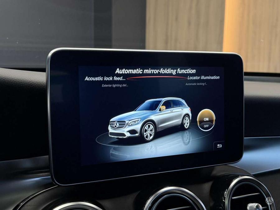 Grey Mercedes-Benz GLC 350 2017 in Kaunas, with an engine capacity of 1.99 L and mileage of 171 thousand km for 20490 €, photo 37 on AUTOMOTO.COM.LV
