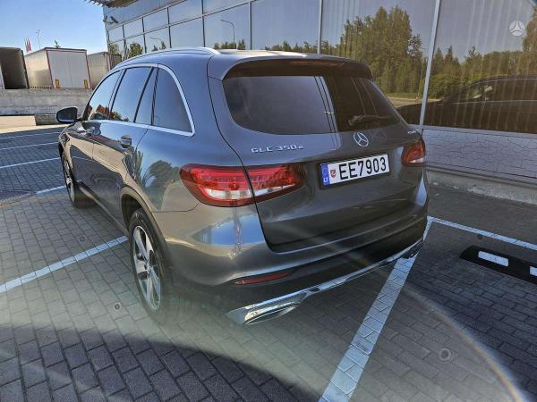 Pelēks Mercedes-Benz GLC 350 2017 Panevēža, ar dzinēja tilpumu 1.99 L un nobraukumu 222 tūkst. km par 15900 €, foto 7 vietnē AUTOMOTO.COM.LV