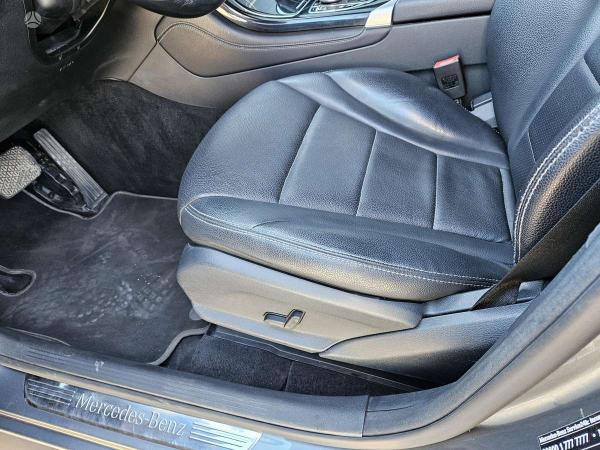 Pelēks Mercedes-Benz GLC 350 2017 Panevēža, ar dzinēja tilpumu 1.99 L un nobraukumu 222 tūkst. km par 15900 €, foto 9 vietnē AUTOMOTO.COM.LV