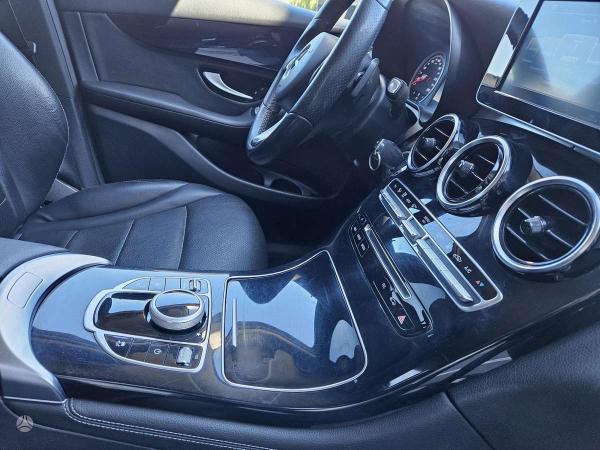 Pelēks Mercedes-Benz GLC 350 2017 Panevēža, ar dzinēja tilpumu 1.99 L un nobraukumu 222 tūkst. km par 15900 €, foto 10 vietnē AUTOMOTO.COM.LV