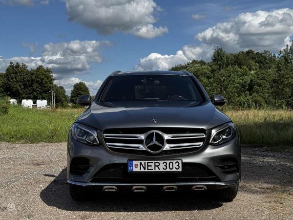 Серый Мерседес GLC 350 2017 в Каунас, объемом двигателя 2.99 л и пробегом 275 тыс. км за 21000 €, фото 3 на AUTOMOTO.COM.LV