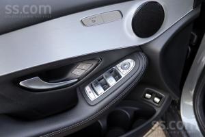 Серый Мерседес GLC 350 2018 в Рига, объемом двигателя 3.00 л и пробегом 130 тыс. км за 24490 €, фото 20 на AUTOMOTO.COM.LV