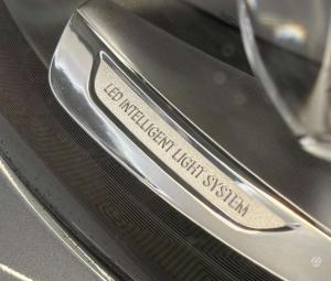 Pelēks Mercedes-Benz GLC 350 2018 Marijampole, ar dzinēja tilpumu 2.99 L un nobraukumu 278 tūkst. km par 23500 €, foto 4 vietnē AUTOMOTO.COM.LV