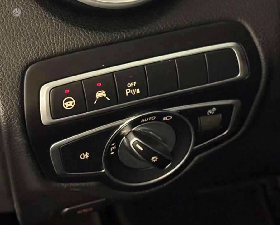 Pelēks Mercedes-Benz GLC 350 2018 Marijampole, ar dzinēja tilpumu 2.99 L un nobraukumu 278 tūkst. km par 23500 €, foto 6 vietnē AUTOMOTO.COM.LV