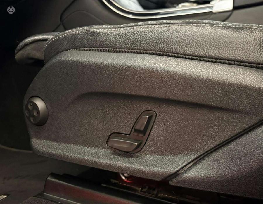 Pelēks Mercedes-Benz GLC 350 2018 Marijampole, ar dzinēja tilpumu 2.99 L un nobraukumu 278 tūkst. km par 23500 €, foto 14 vietnē AUTOMOTO.COM.LV