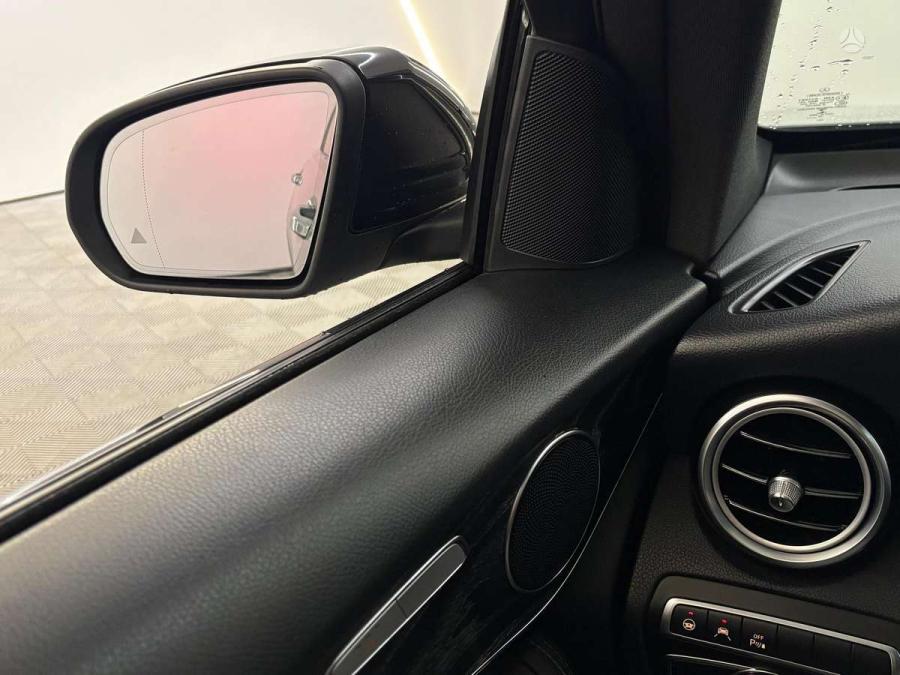 Pelēks Mercedes-Benz GLC 350 2018 Marijampole, ar dzinēja tilpumu 2.99 L un nobraukumu 278 tūkst. km par 23500 €, foto 28 vietnē AUTOMOTO.COM.LV