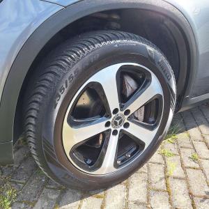Grey Mercedes-Benz GLC 350 2018 in Marijampole, with an engine capacity of 1.99 L and mileage of 195 thousand km for 15500 €, photo 5 on AUTOMOTO.COM.LV