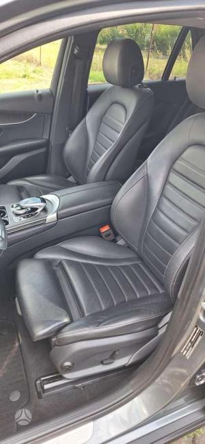 Grey Mercedes-Benz GLC 350 2018 in Marijampole, with an engine capacity of 1.99 L and mileage of 195 thousand km for 15500 €, photo 10 on AUTOMOTO.COM.LV