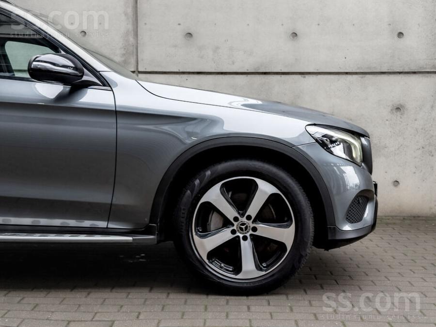 Pelēks Mercedes-Benz GLC 350 2019 Rīga, ar dzinēja tilpumu 3.00 L un nobraukumu 86 tūkst. km par 27900 €, foto 6 vietnē AUTOMOTO.COM.LV