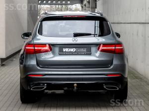 Pelēks Mercedes-Benz GLC 350 2019 Rīga, ar dzinēja tilpumu 3.00 L un nobraukumu 86 tūkst. km par 27900 €, foto 8 vietnē AUTOMOTO.COM.LV