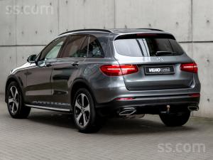 Pelēks Mercedes-Benz GLC 350 2019 Rīga, ar dzinēja tilpumu 3.00 L un nobraukumu 86 tūkst. km par 27900 €, foto 9 vietnē AUTOMOTO.COM.LV