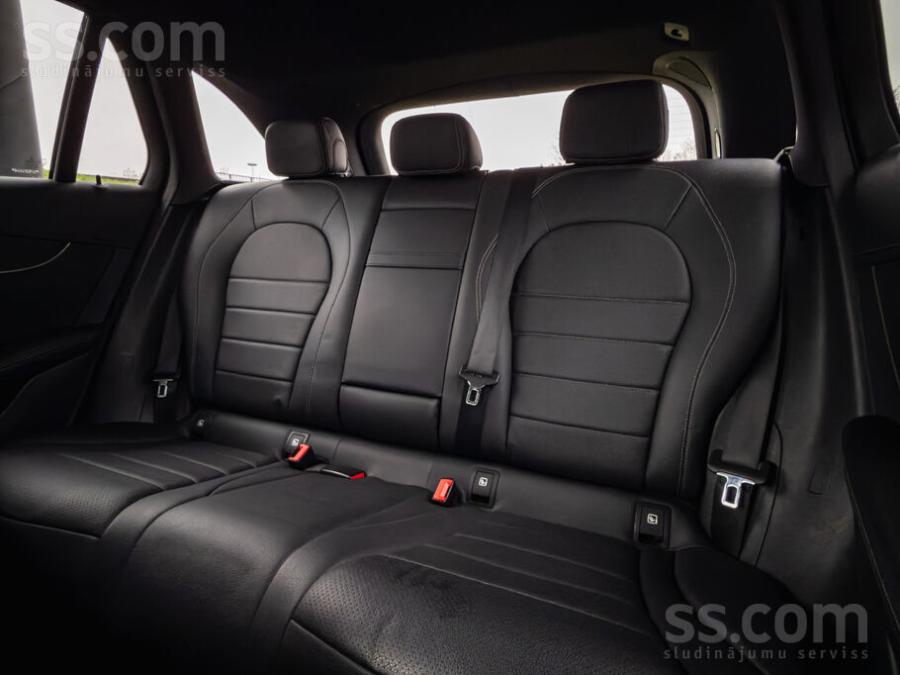 Pelēks Mercedes-Benz GLC 350 2019 Rīga, ar dzinēja tilpumu 3.00 L un nobraukumu 86 tūkst. km par 27900 €, foto 16 vietnē AUTOMOTO.COM.LV