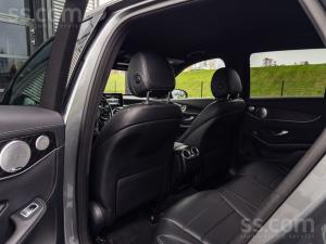 Pelēks Mercedes-Benz GLC 350 2019 Rīga, ar dzinēja tilpumu 3.00 L un nobraukumu 86 tūkst. km par 27900 €, foto 18 vietnē AUTOMOTO.COM.LV