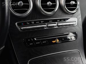 Pelēks Mercedes-Benz GLC 350 2019 Rīga, ar dzinēja tilpumu 3.00 L un nobraukumu 86 tūkst. km par 27900 €, foto 26 vietnē AUTOMOTO.COM.LV