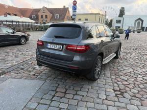 Grey Mercedes-Benz GLC 350 2019 in Klaipeda, with an engine capacity of 1.99 L and mileage of 56 thousand km for 23750 €, photo 6 on AUTOMOTO.COM.LV