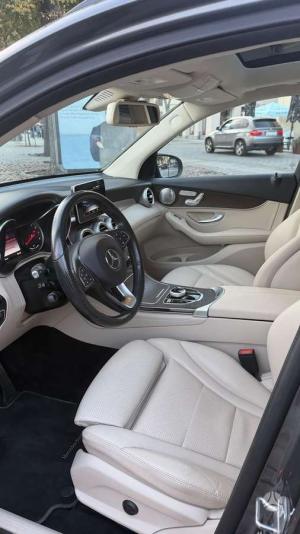 Grey Mercedes-Benz GLC 350 2019 in Klaipeda, with an engine capacity of 1.99 L and mileage of 56 thousand km for 23750 €, photo 9 on AUTOMOTO.COM.LV