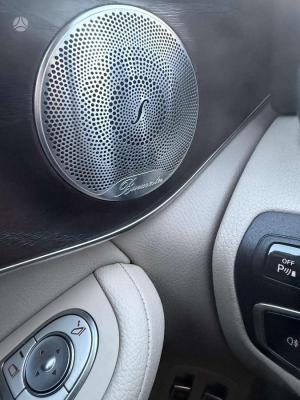Grey Mercedes-Benz GLC 350 2019 in Klaipeda, with an engine capacity of 1.99 L and mileage of 56 thousand km for 23750 €, photo 12 on AUTOMOTO.COM.LV