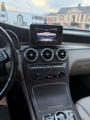 Grey Mercedes-Benz GLC 350 2019 in Klaipeda, with an engine capacity of 1.99 L and mileage of 56 thousand km for 23750 €, photo 13 on AUTOMOTO.COM.LV