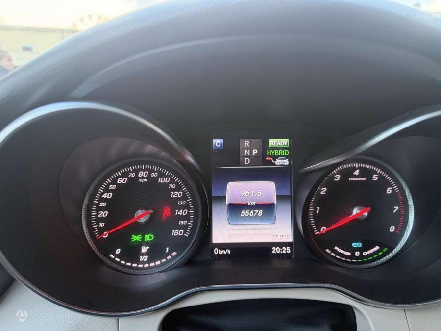 Grey Mercedes-Benz GLC 350 2019 in Klaipeda, with an engine capacity of 1.99 L and mileage of 56 thousand km for 23750 €, photo 15 on AUTOMOTO.COM.LV