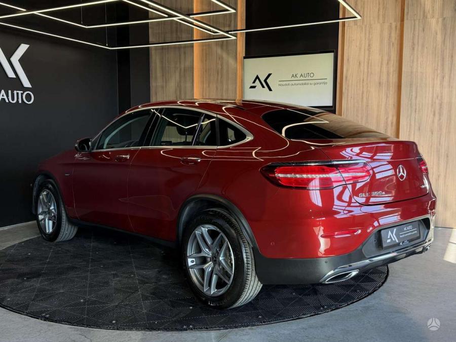 Sarkans Mercedes-Benz GLC 350 2017 Kauņa, ar dzinēja tilpumu 1.99 L un nobraukumu 160 tūkst. km par 23990 €, foto 9 vietnē AUTOMOTO.COM.LV